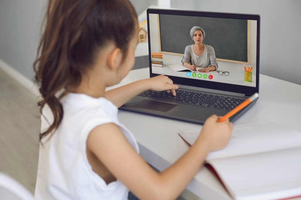 eAchieve Offers an Alternate to Traditional School | Wisconsin Mommy