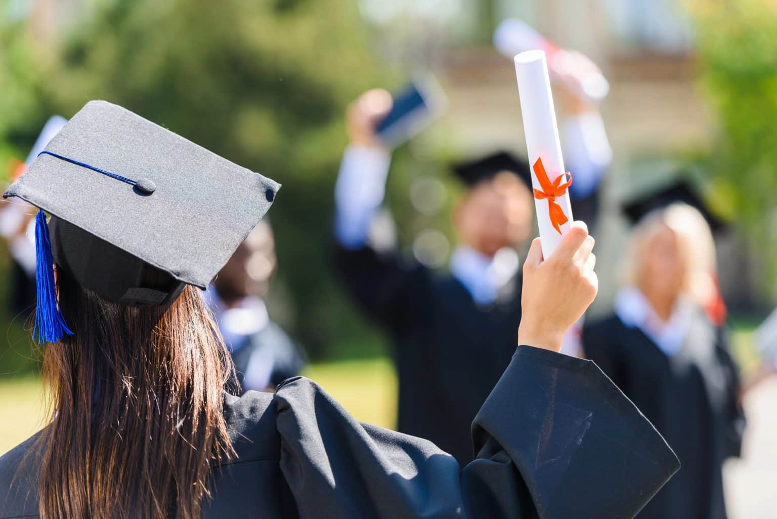 How Parents Can Smartly Navigate College Loan Options | Wisconsin Mommy